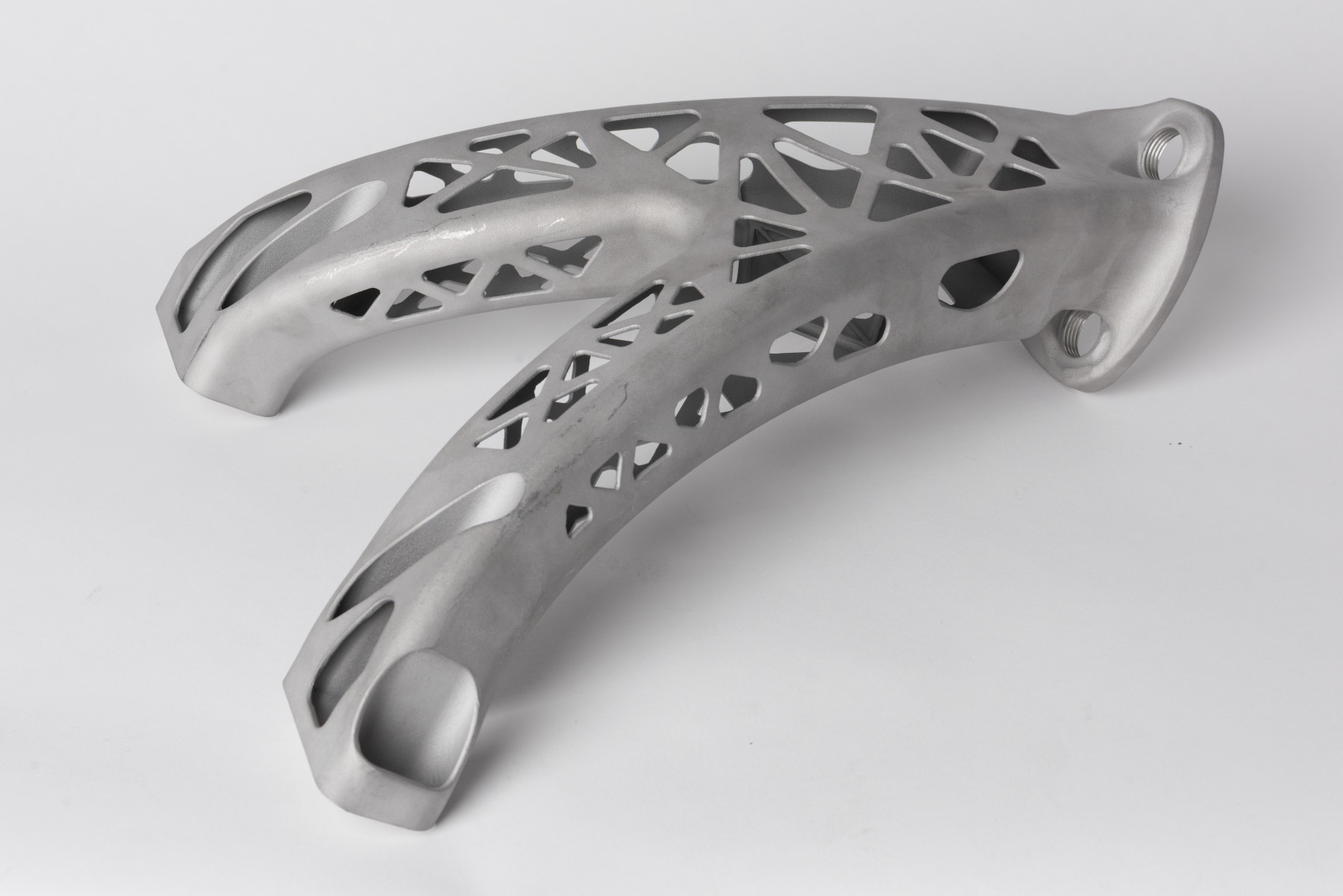 Ion Engine Mount - AMPOWER Report on Additive Manufacturing