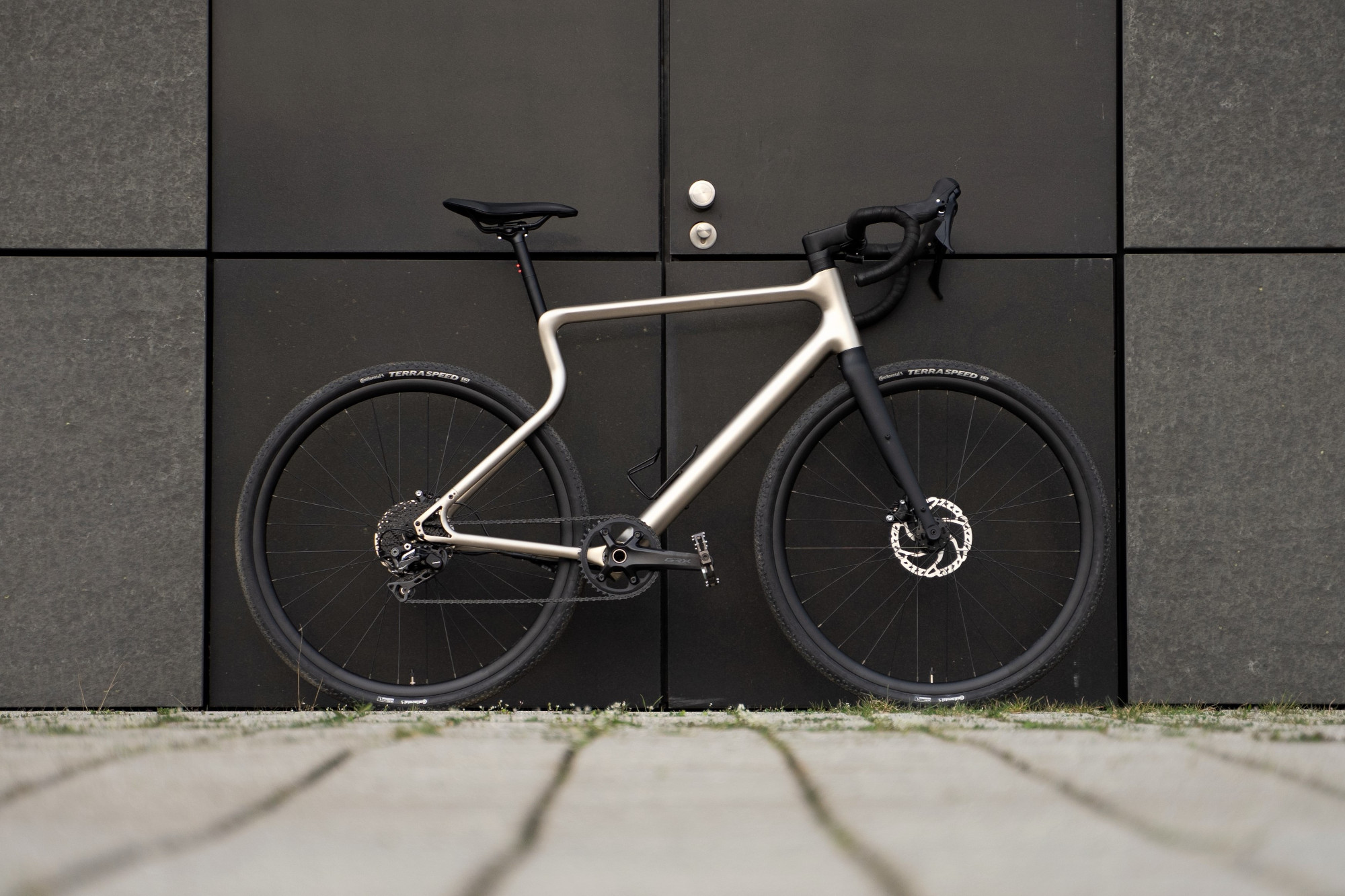 Additive manufactured bikes fused in to just 7 parts - AMPOWER Report ...